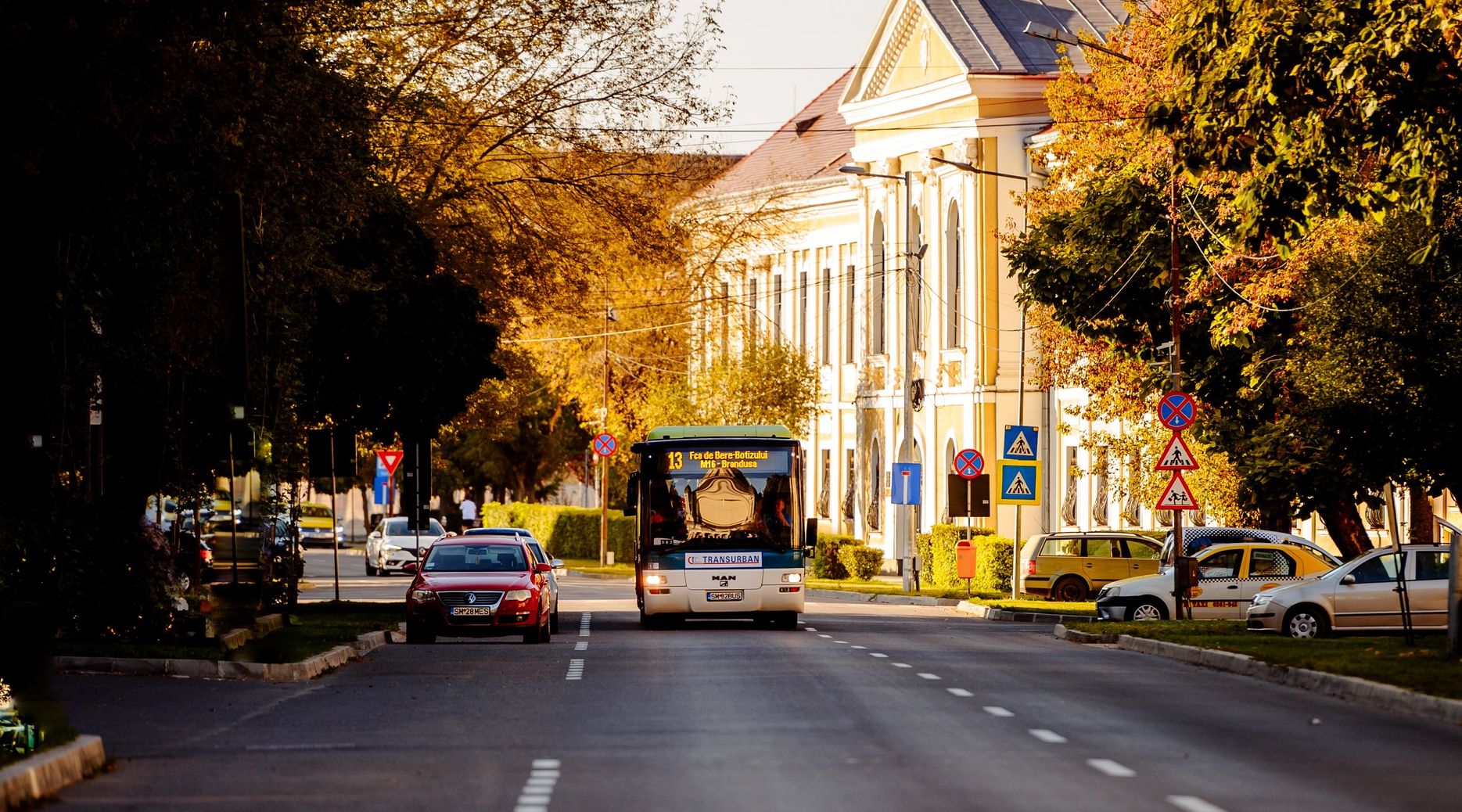 Szatmárnémetiben tanulók: buszra fel!